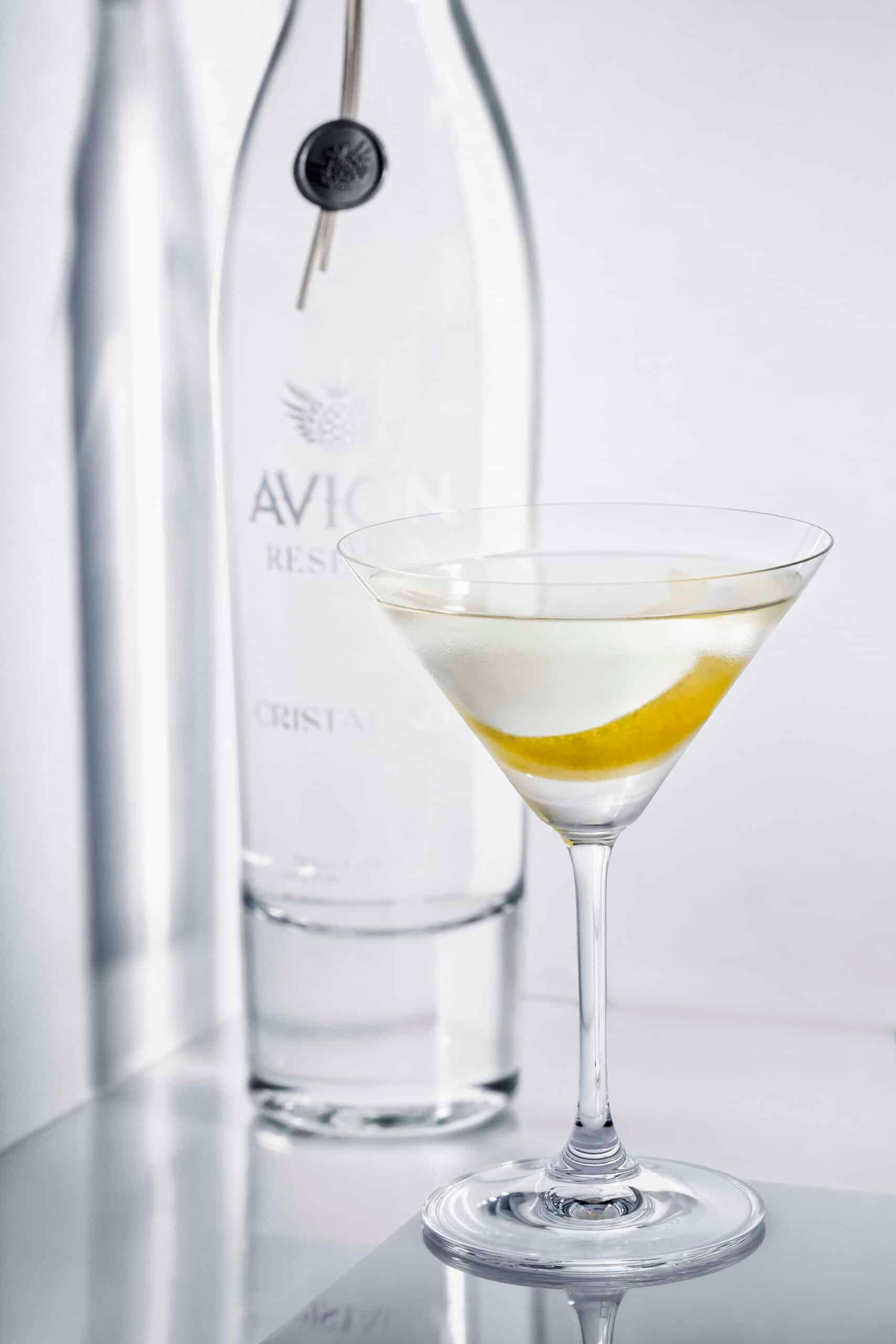 Clear Cut Martini – Avión